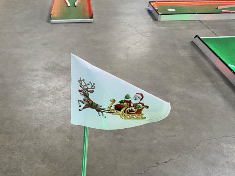 Putt Putt Miniature Golf – Christmas Golf | Cincinnati A-1 Amusement ...