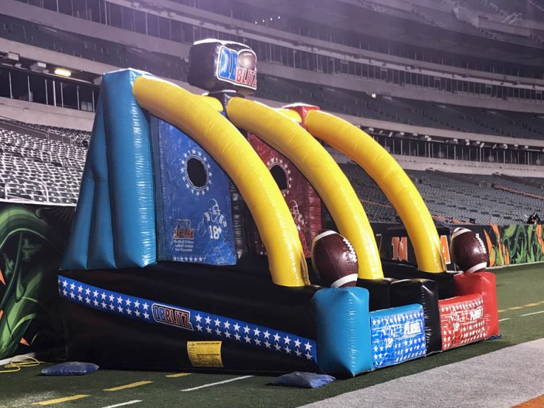 Quarterback Blitz Inflatable | Cincinnati A-1 Amusement Party Rentals ...